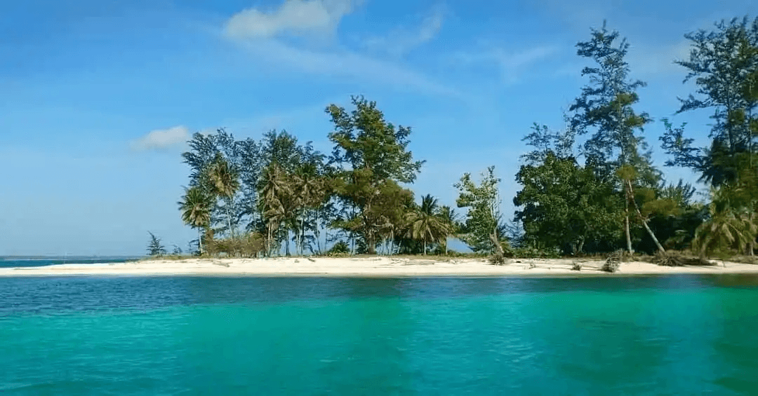 Balabac Tour | Cliff & waves travel and tours